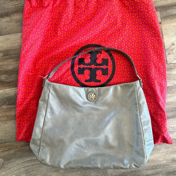 Tory Burch | Bags | Tory Burch Hobo Bag | Poshmark